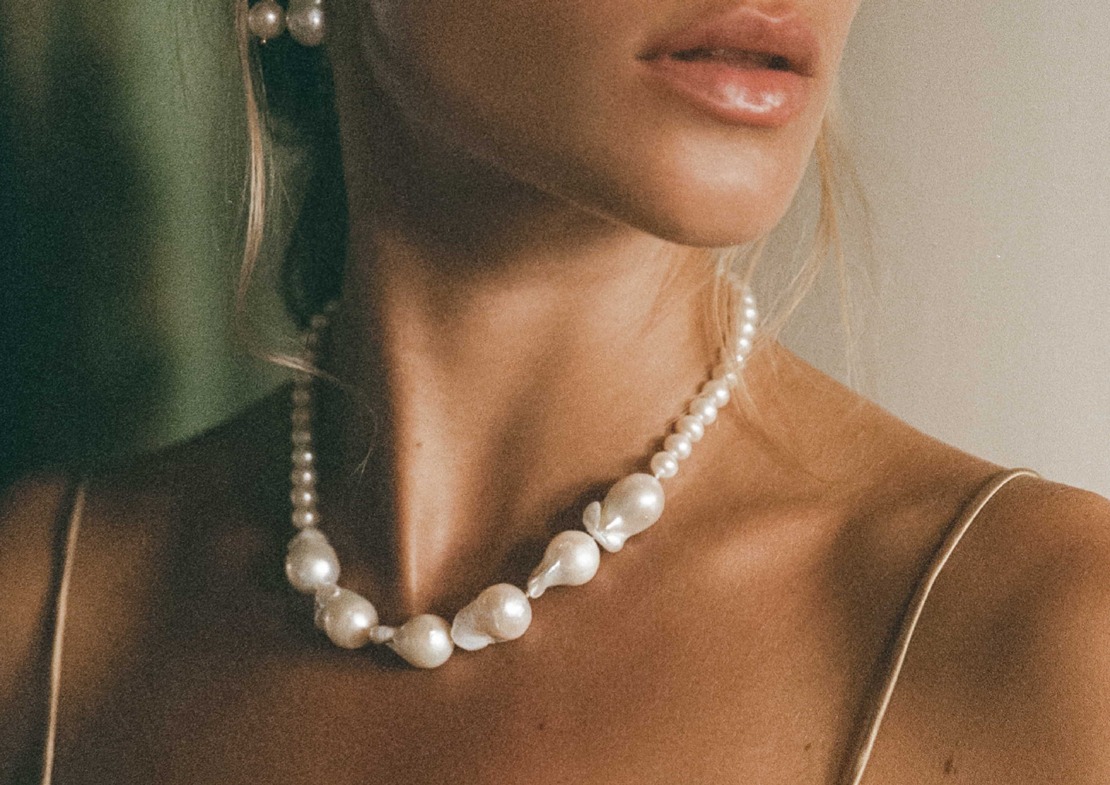 Statement necklaces in gold and silver | BRUNA The Label